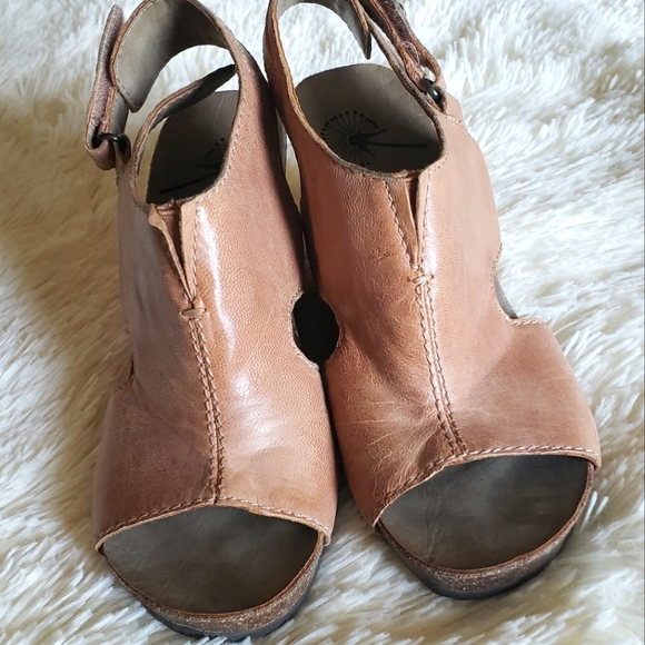 OTBT | Shoes | Otbt Leather Laketon Platform Wedge Mule Tan Wrap ...